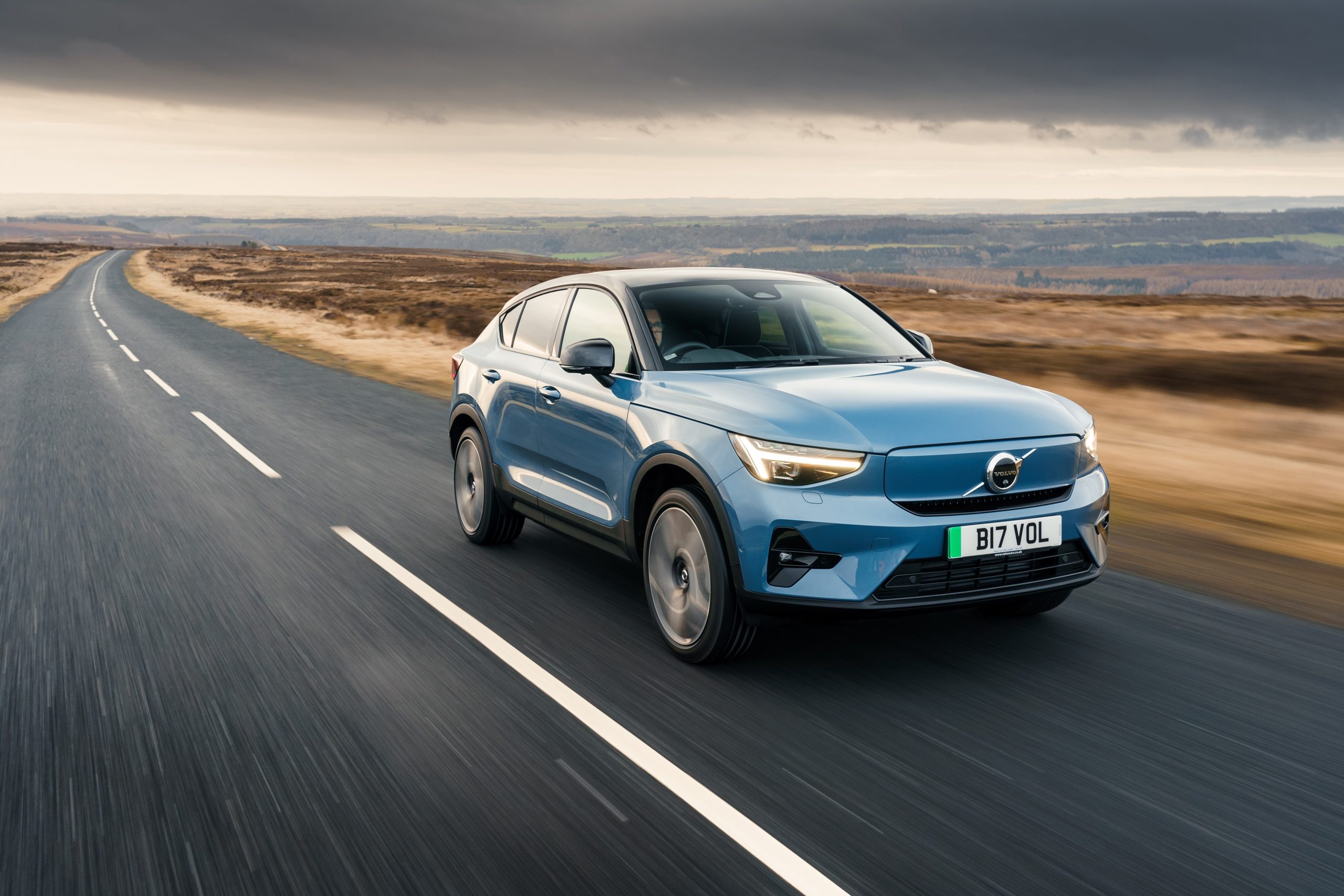 Volvo Offers Pure Electric · Volvo Mac Motors